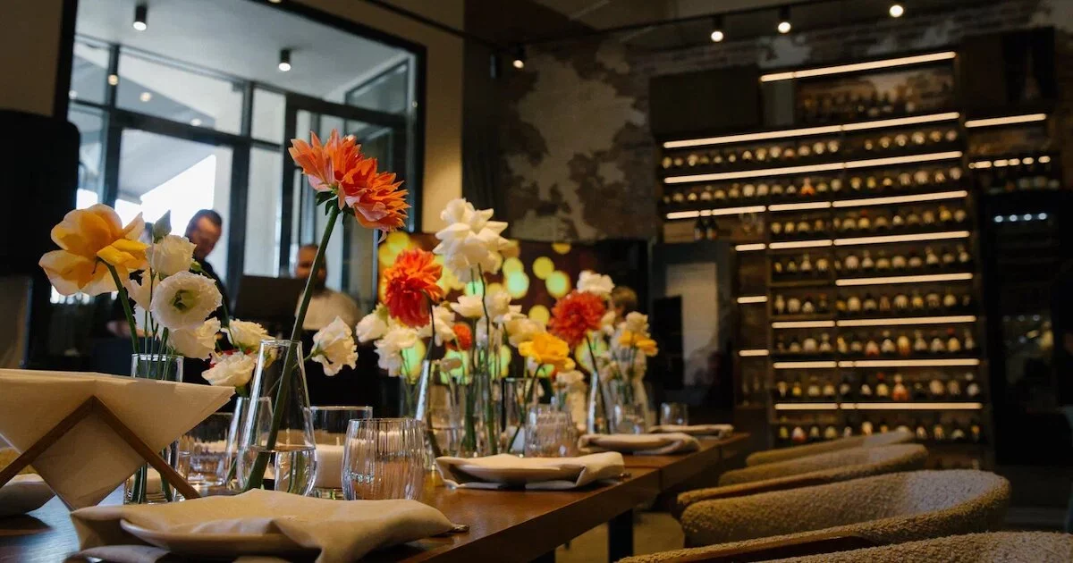 День рождения в ресторане «Lele Kitchen & Wine» / «Леле китчен энд вайн ...