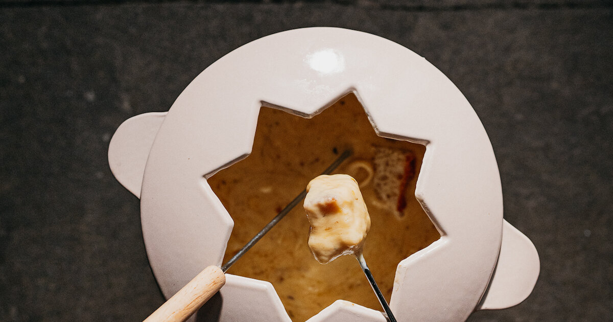 Сырное фондю эксклюзивно в Lele в ресторане Lele Kitchen & Wine ...