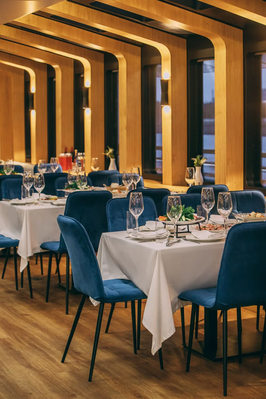 Банкетный зал «Чайка» Санкт-Петербург: бронирование, цены, меню, адрес, фото, отзывы ...